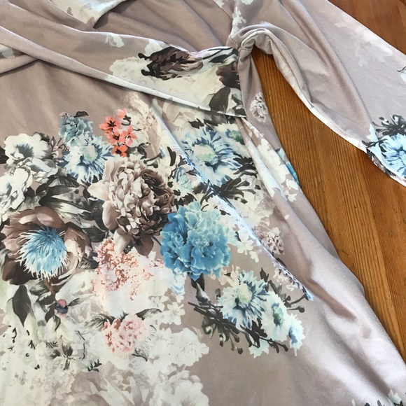 Tops | Gorgeous Over The Shoulder Top | Poshmark